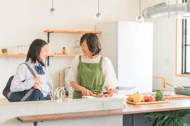 写真 (4枚目) - 「幸福度」が高まる！2025年から始めたい“5つの朝習慣” - LOCARI（ロカリ）