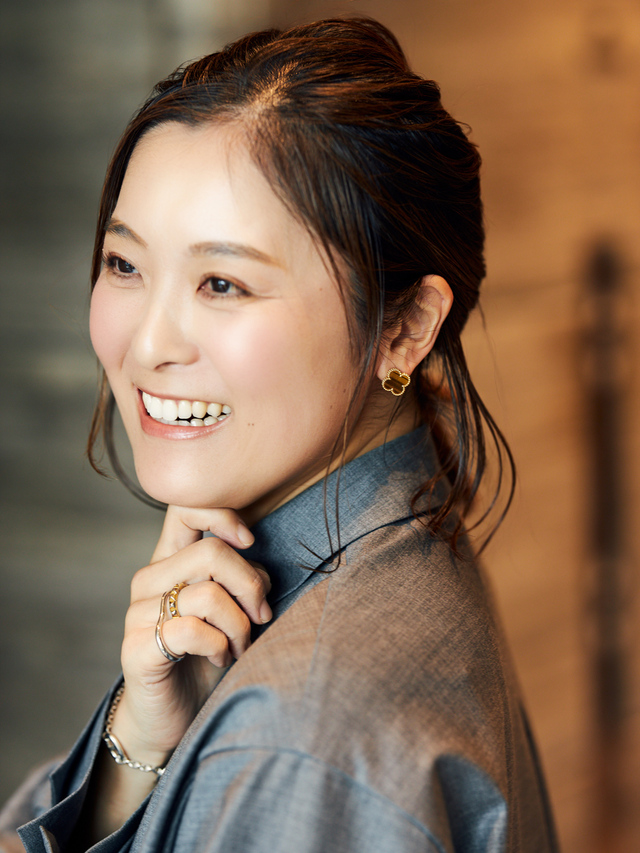 写真 (2枚目) - 伸ばしかけボブヘアに[ひとつ結びアレンジ]がおしゃれで簡単！＜SNAP＞ - LOCARI（ロカリ）