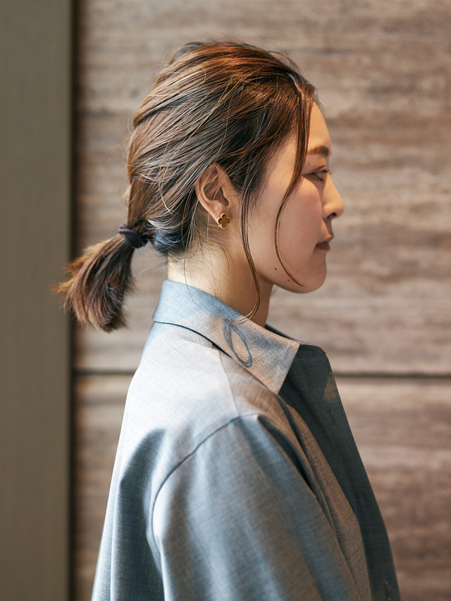 写真 (4枚目) - 伸ばしかけボブヘアに[ひとつ結びアレンジ]がおしゃれで簡単！＜SNAP＞ - LOCARI（ロカリ）