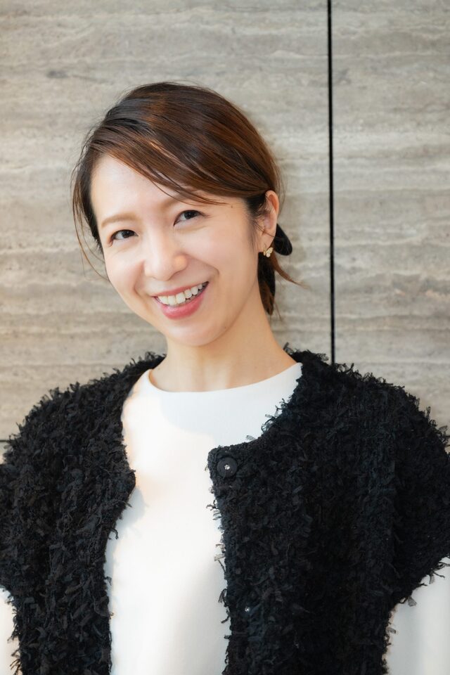 写真 (8枚目) - 伸ばしかけボブヘアに[ひとつ結びアレンジ]がおしゃれで簡単！＜SNAP＞ - LOCARI（ロカリ）