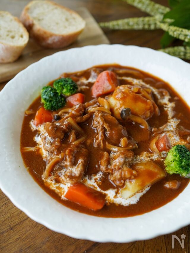 写真 (17枚目) - 心も体もほっこりあったまる♡栄養たっぷり「簡単絶品シチュー」16選 - LOCARI（ロカリ）