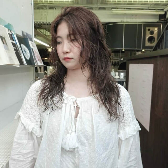 写真 (2枚目) - ＜2025＞表参道美容師が教える！人気トレンドヘアカラー最新カタログ5選 - LOCARI（ロカリ）