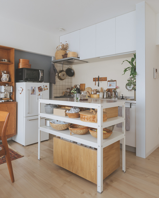 写真 (17枚目) - シンプルな空間に自分らしさをプラス。1LDK48㎡の二人暮らしインテリア - LOCARI（ロカリ）