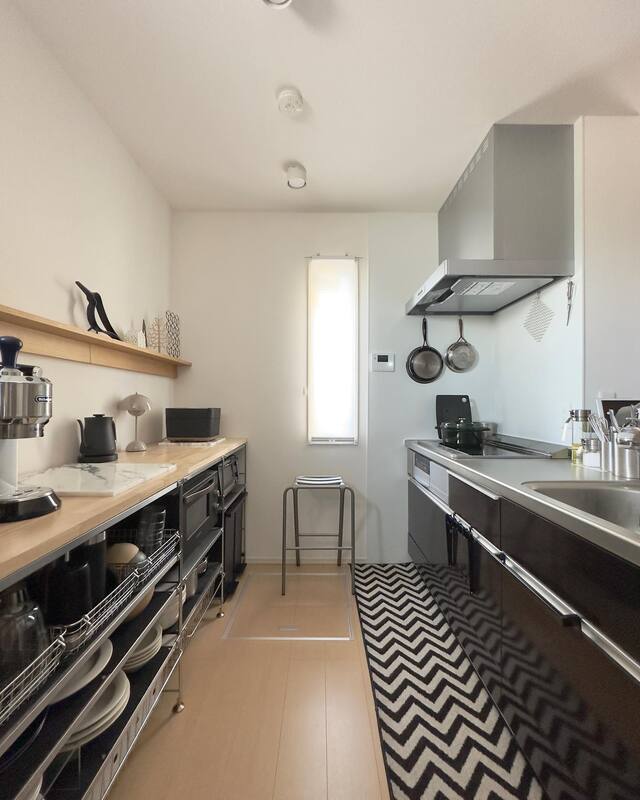 写真 (7枚目) - たくさんものがあってもすっきり見える。整理された収納のある、一人暮らしの1LDKインテリア - LOCARI（ロカリ）