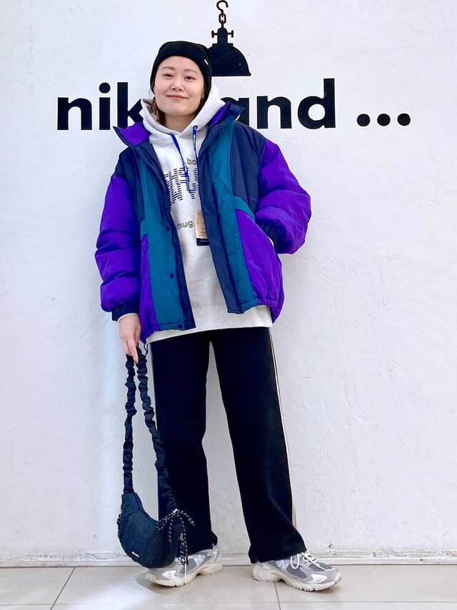 写真 (7枚目) - 【2025】大人のスポーツ観戦コーデ23選｜季節別にベストな着こなしをピックアップ - LOCARI（ロカリ）