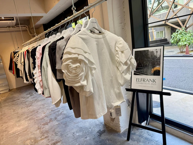 写真 (1枚目) - 幅広い年代層に人気！[ELFRANK(エルフランク)]2025SS展示会レポート ️ - LOCARI（ロカリ）