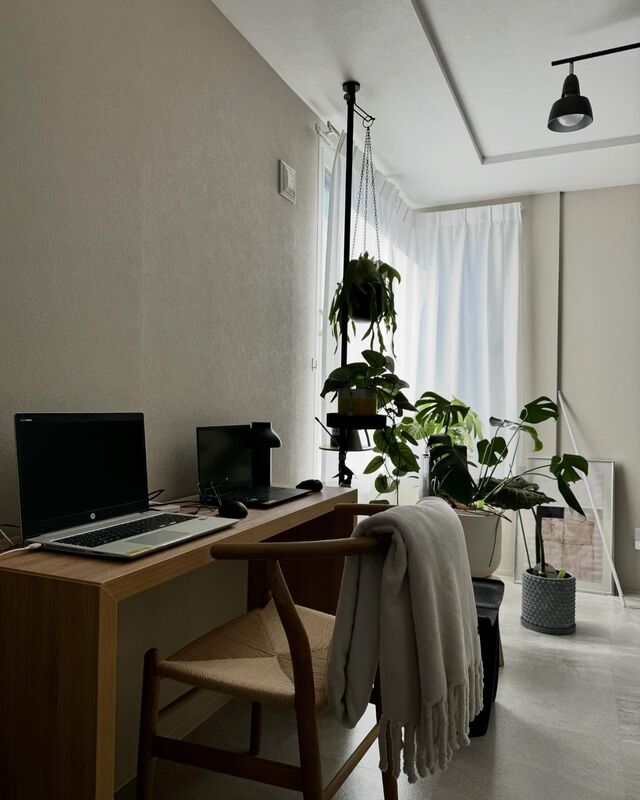 写真 (9枚目) - 和とアートの雰囲気がある、モダンなリビング。二人暮らしの2LDKインテリア - LOCARI（ロカリ）