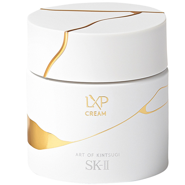 写真 (2枚目) - [プッシュギフト]美容好きママは『ご褒美アイテム』が新定番！《5選》 - LOCARI（ロカリ）