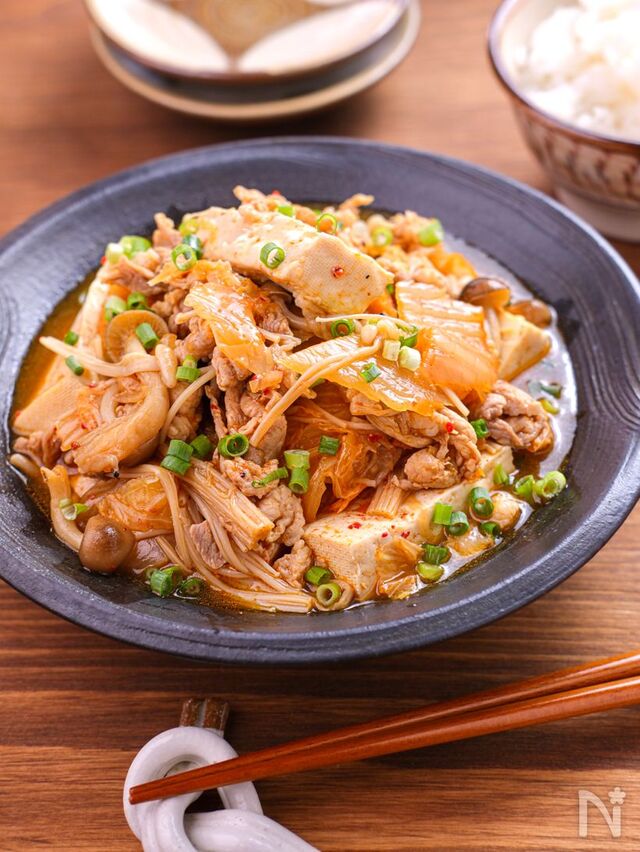 写真 (4枚目) - 箸休めだけじゃない！旨辛くておいしい「キムチたっぷりレシピ」16選 - LOCARI（ロカリ）