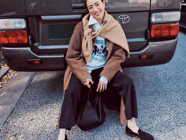 写真 (5枚目) - VERYスタイリストが提案する[甘い服]が“トレンド見えする”3つの方法！ - LOCARI（ロカリ）