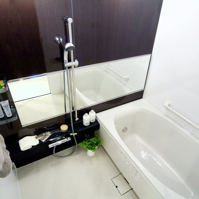 [風水×片付け専門家に聞いた]「運気が悪くなる」浴室の“5つのNG” - LOCARI（ロカリ）