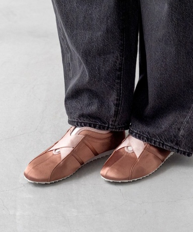 写真 (12枚目) - トレンドも快適さも両方欲しい！今一番HOTな”スニーカーパンプス”大特集！ - LOCARI（ロカリ）