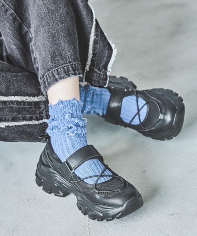 写真 (3枚目) - トレンドも快適さも両方欲しい！今一番HOTな”スニーカーパンプス”大特集！ - LOCARI（ロカリ）