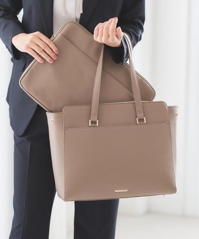 A4サイズもらくらく収納！通勤バッグ迷子さんに推したい[ハニーズ]のコスパ抜群高見え「トートバッグ」4選。 - LOCARI（ロカリ）