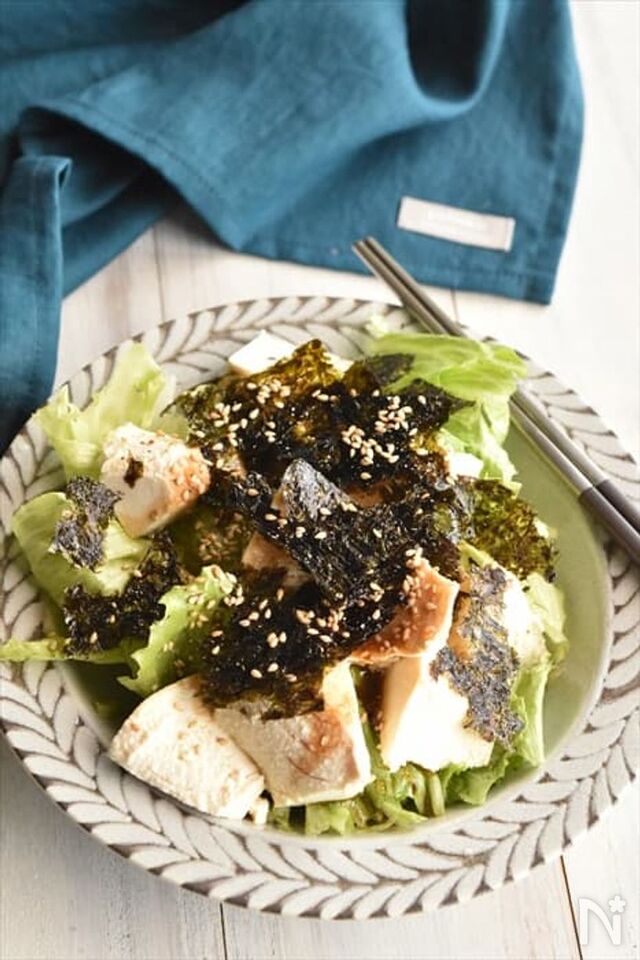 写真 (5枚目) - レタスまるっと使い切り！もう一品におすすめ「お手軽サラダ・副菜」16選 - LOCARI（ロカリ）