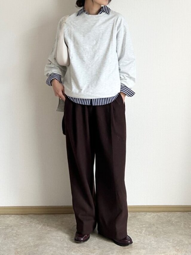 写真 (5枚目) - これ買って正解！GU「ライトスウェットT」で完成する大人の春カジュアル♡《着用レビュー》 - LOCARI（ロカリ）