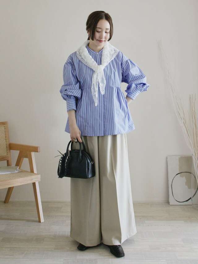 写真 (13枚目) - 【5,000円以下】高見えコーデに格上げ！おすすめスカーフ＆簡単コーデ術 - LOCARI（ロカリ）