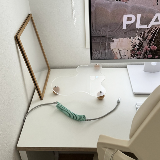 写真 (1枚目) - 【最新】未来の先取りが叶うかも！モチベが上がる2025年人気ガジェット大特集 - LOCARI（ロカリ）