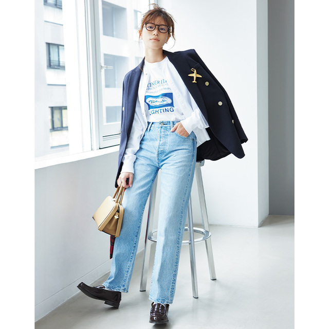 写真 (8枚目) - [春のデニムコーデ7選]大人に穿く！キレイ見え前提の今っぽい着こなし - LOCARI（ロカリ）