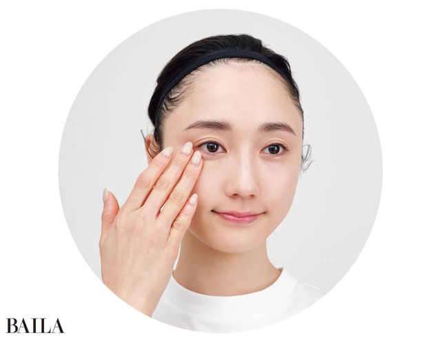 写真 (5枚目) - [30代 春のベースメイク]素肌のように軽やかに仕上げる「オフの日メイク」のコツ - LOCARI（ロカリ）