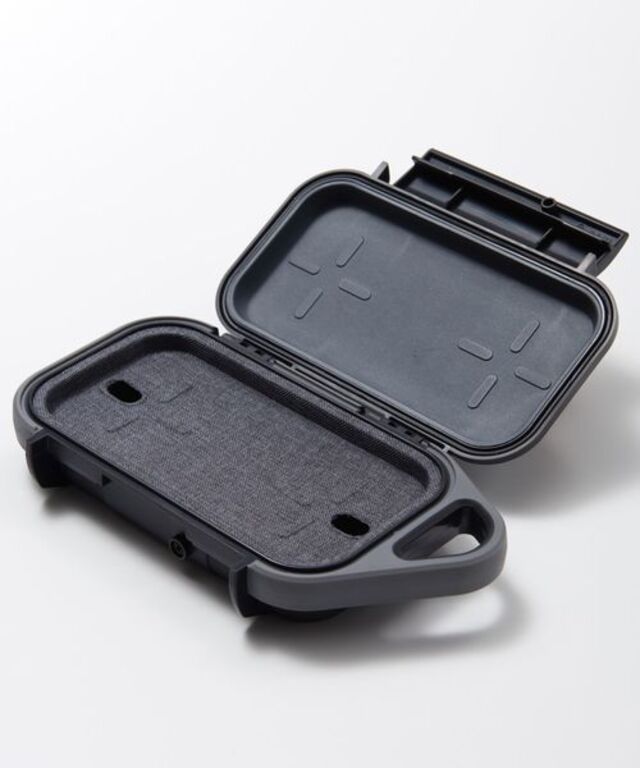 写真 (23枚目) - 暑さも雨も味方に！春夏に超使える「スマホグッズ」12選 - LOCARI（ロカリ）