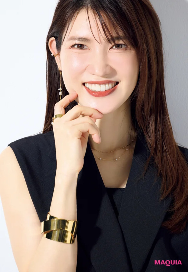 写真 (2枚目) - 友利 新先生の落ちないリップ。診察時はピンク、夜の外出にはディープブラウンが鉄板！ - LOCARI（ロカリ）