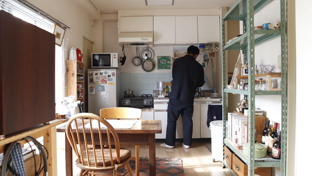 写真 (4枚目) - 築50年、レトロな部屋で、喫茶店のような時間を楽しむ。一人暮らしの1DKインテリア - LOCARI（ロカリ）