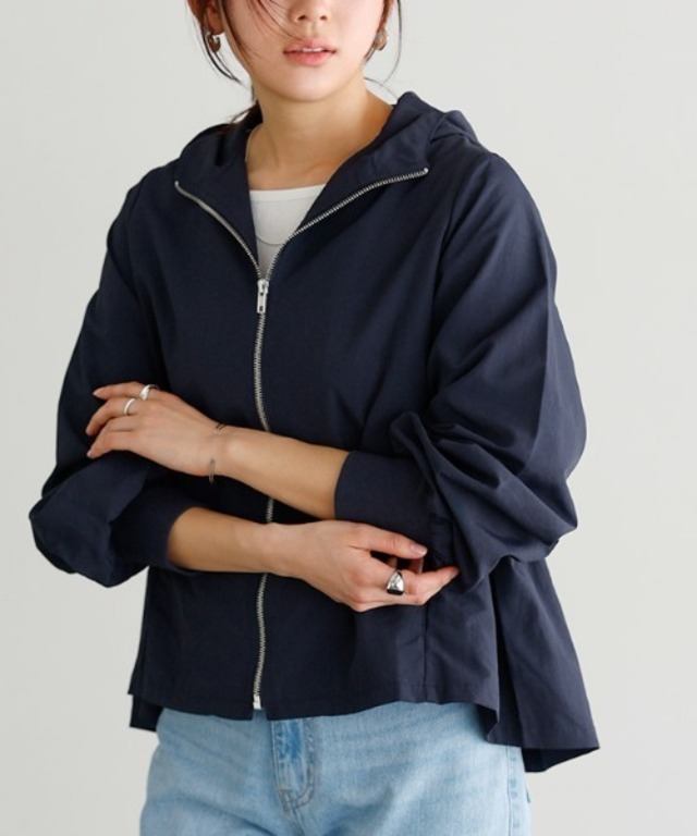 写真 (1枚目) - 一着あると安心！大人のための“UVカットはおり”10選 - LOCARI（ロカリ）