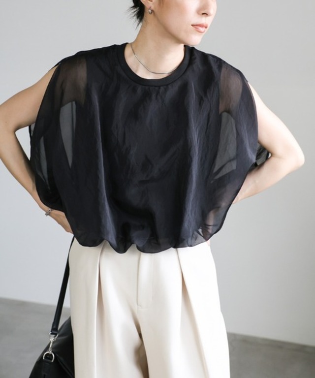 写真 (6枚目) - やりすぎないのが今っぽい！大人のための“肌見せトップス”11選 - LOCARI（ロカリ）