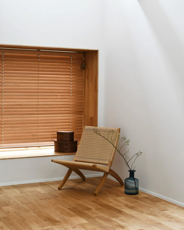 写真 (3枚目) - 白ベースのリビングに、映える家具。夫婦ともにデザイナーの私が買ってよかった、3つのアイテム - LOCARI（ロカリ）