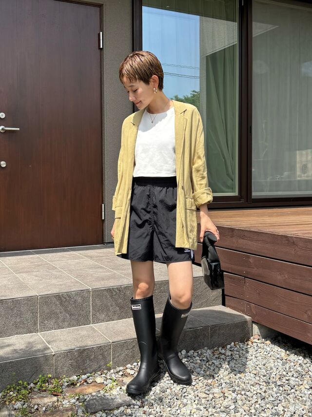 写真 (9枚目) - 雨の日こそおしゃれを楽しむ！大人が輝く「梅雨入り直前スタイルBOOK」 - LOCARI（ロカリ）