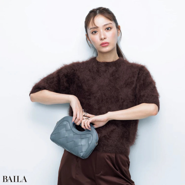 写真 (16枚目) - [30代-40代]ブラウンコーデ25選 - LOCARI（ロカリ）