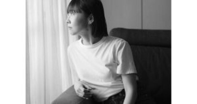 写真 (11枚目) - [垢抜けネイルでNo.1]トレンド！自然と肌に馴染む『血色感カラー』って？ - LOCARI（ロカリ）