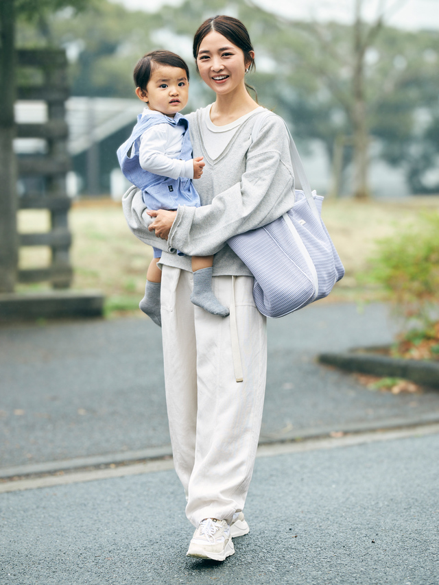 写真 (11枚目) - 公園ママの[バッグの中身]を拝見！親子で使える日焼け止めも＜SNAP＞ - LOCARI（ロカリ）