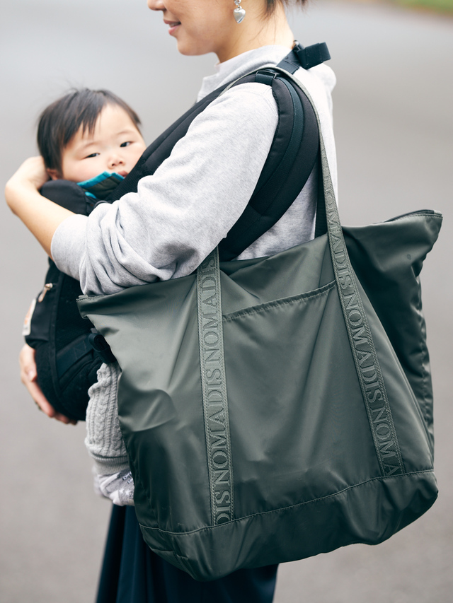 写真 (16枚目) - 公園ママの[バッグの中身]を拝見！親子で使える日焼け止めも＜SNAP＞ - LOCARI（ロカリ）