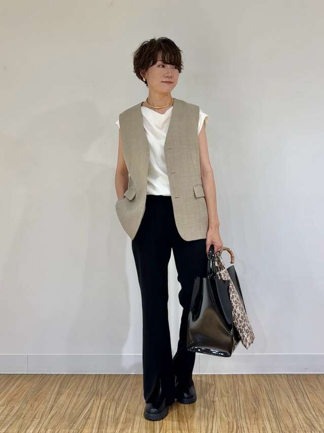 写真 (5枚目) - 【1週間の通勤コーデ】涼しげ＆きちんと感を両立！｜6月30日〜7月4日 - LOCARI（ロカリ）