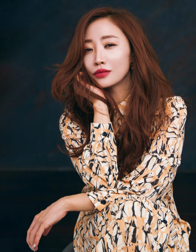 写真 (31枚目) - [神崎 恵さんのおすすめアイシャドウ15選]プチプラからデパコスまで愛用品をご紹介！ - LOCARI（ロカリ）