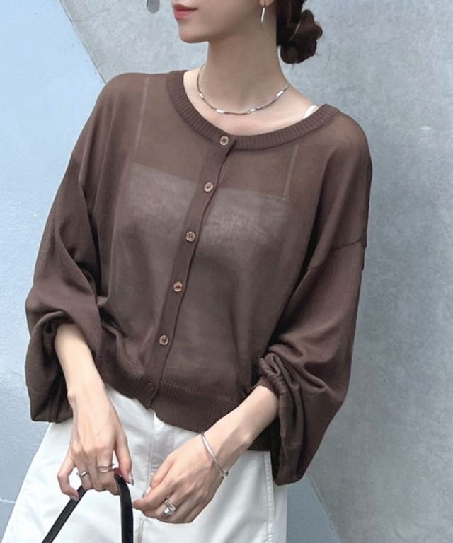 【2025夏】そのお悩み、解決できます！“夏のあるある”に効く大人の服選びQ&A - LOCARI（ロカリ）