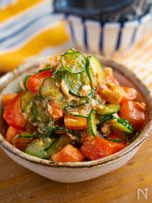 夏野菜たっぷり！火を使わず10分で作れる「サラダ・副菜」16選 - LOCARI（ロカリ）