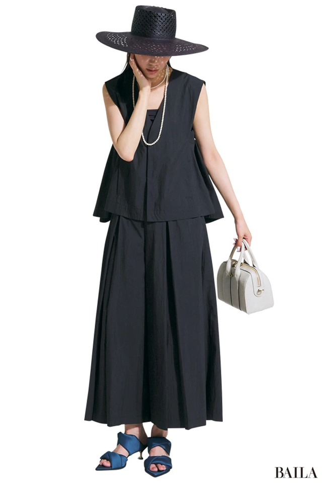 写真 (7枚目) - 酷暑の夏に大活躍！大人のための上品なノースリーブトップスコーデを一気見!! - LOCARI（ロカリ）