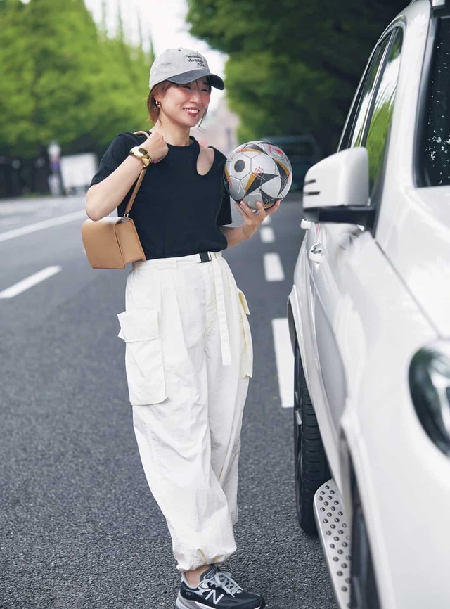 写真 (1枚目) - これ全部同じパンツです！夏も秋も、甘めもカジュアルも、全方位OKな[名品パンツ] - LOCARI（ロカリ）