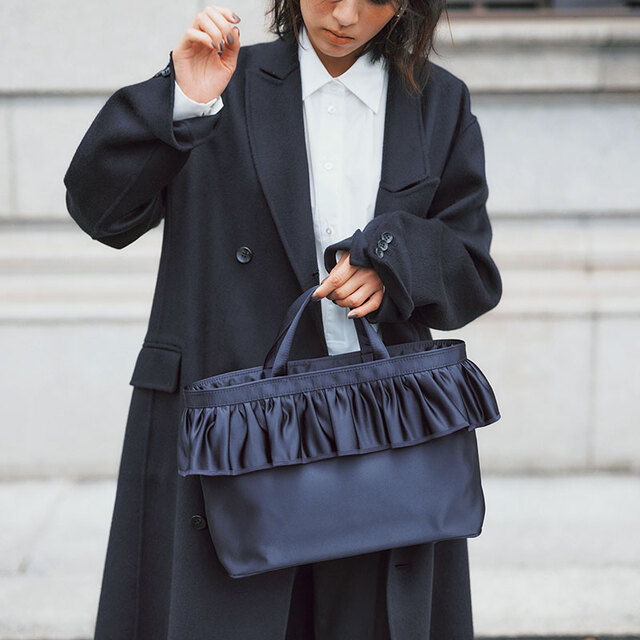 [A4が入る名品バッグ]ママに大人気『セツコサジテール』が再登場 - LOCARI（ロカリ）