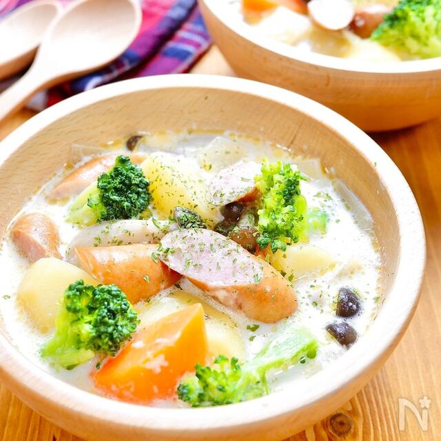 おうちカフェみたい。洋食の日におすすめ「パンに合う極上スープ」16選 - LOCARI（ロカリ）