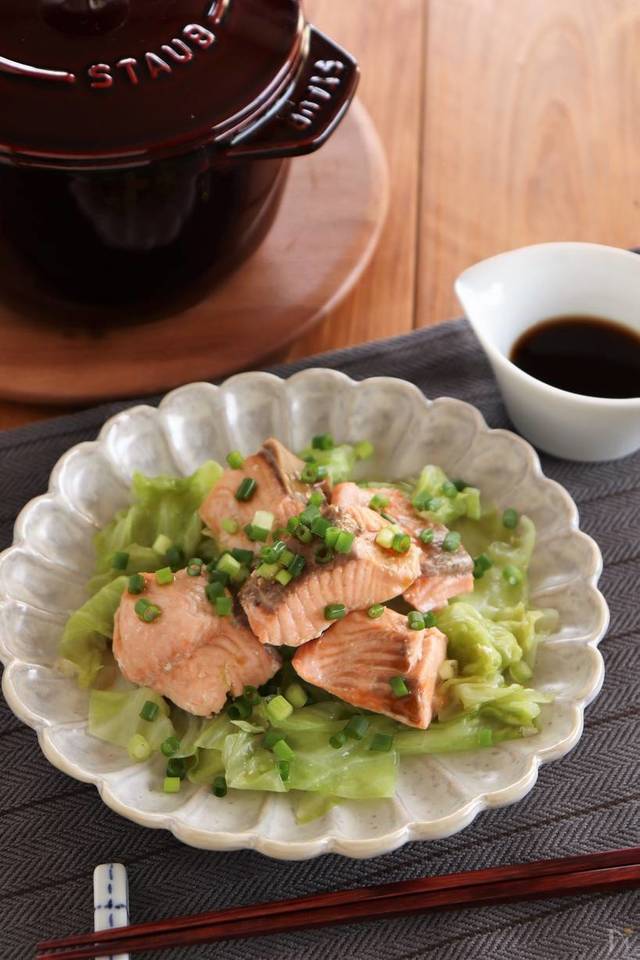 写真 (17枚目) - メイン限定！たっぷりキャベツの人気レシピ20選 - LOCARI（ロカリ） - LOCARI（ロカリ）