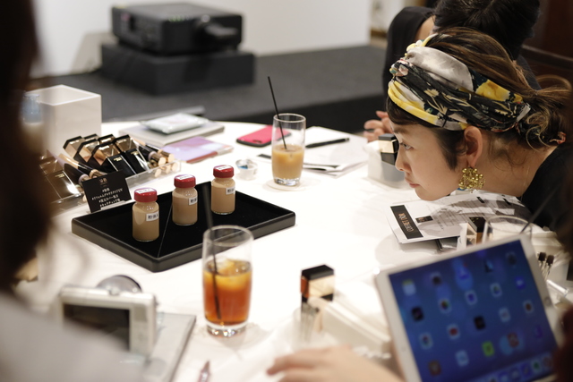 写真 (3枚目) - 今季トレンド肌になれるファンデーションと使い方は？コフレドール『粉塾』潜入♡ - LOCARI（ロカリ）