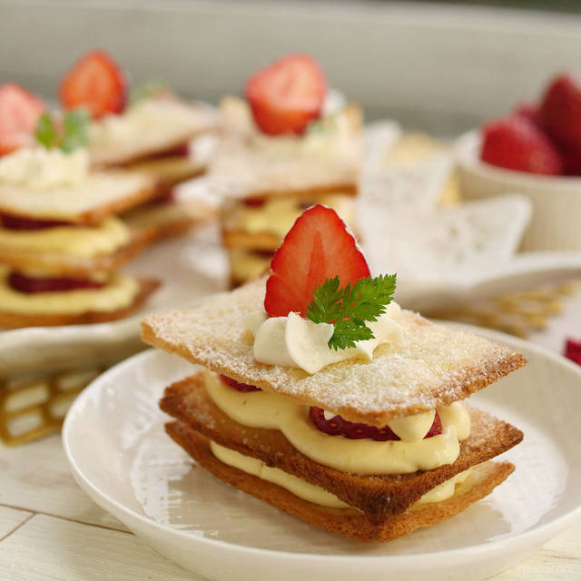 写真 (5枚目) - 心ときめくおやつ。macaroni考案「いちご」のレシピ特集 - LOCARI（ロカリ） - LOCARI（ロカリ）