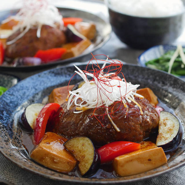 写真 (4枚目) - ふっくらジューシー！macaroni動画「絶品ハンバーグ」レシピ集 - - LOCARI（ロカリ）