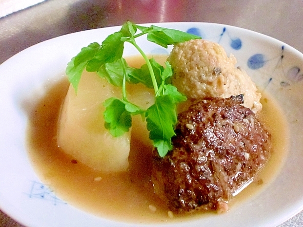 余ったハンバーグをおいしくリメイク！おすすめレシピ15選 - LOCARI（ロカリ）