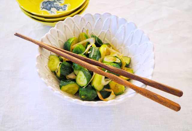 写真 (3枚目) - 一度使ってみると手放せなくなる。「取り箸」のはじめ方 - LOCARI（ロカリ）