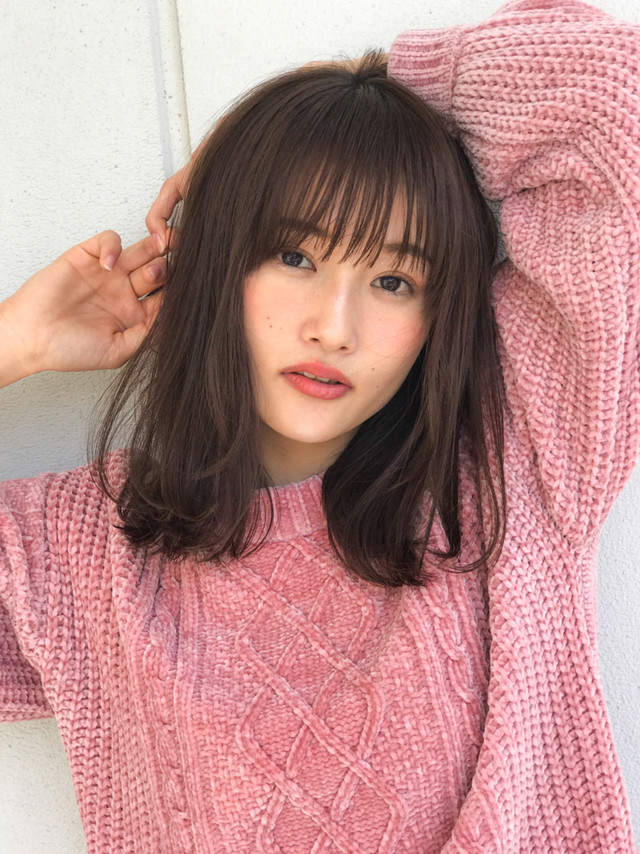 写真 (4枚目) - “なんとなくロング”は卒業！おしゃれ度3割UPな「ロブヘア」14選 - LOCARI（ロカリ）